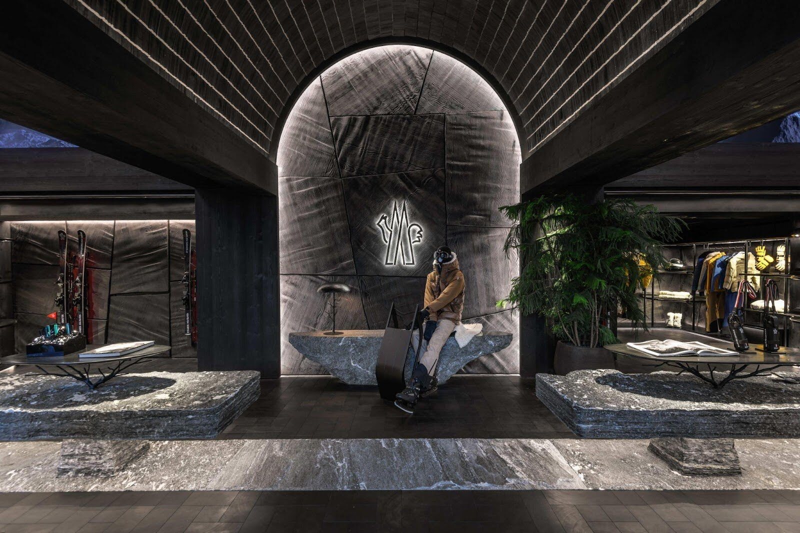 5 Golden Rules Of Visual Merchandising, According To Experts