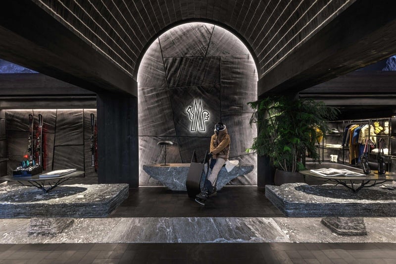 5 Golden Rules Of Visual Merchandising, According To Experts