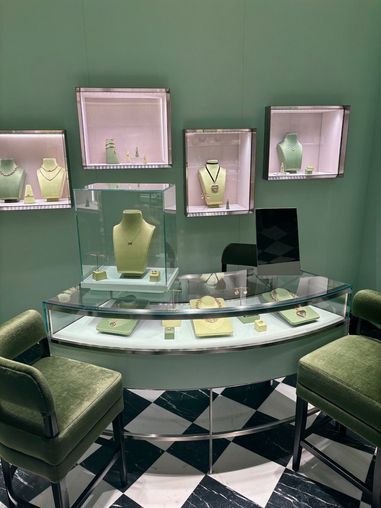 Merchandising: What Is It, Really? Experts Weigh In.