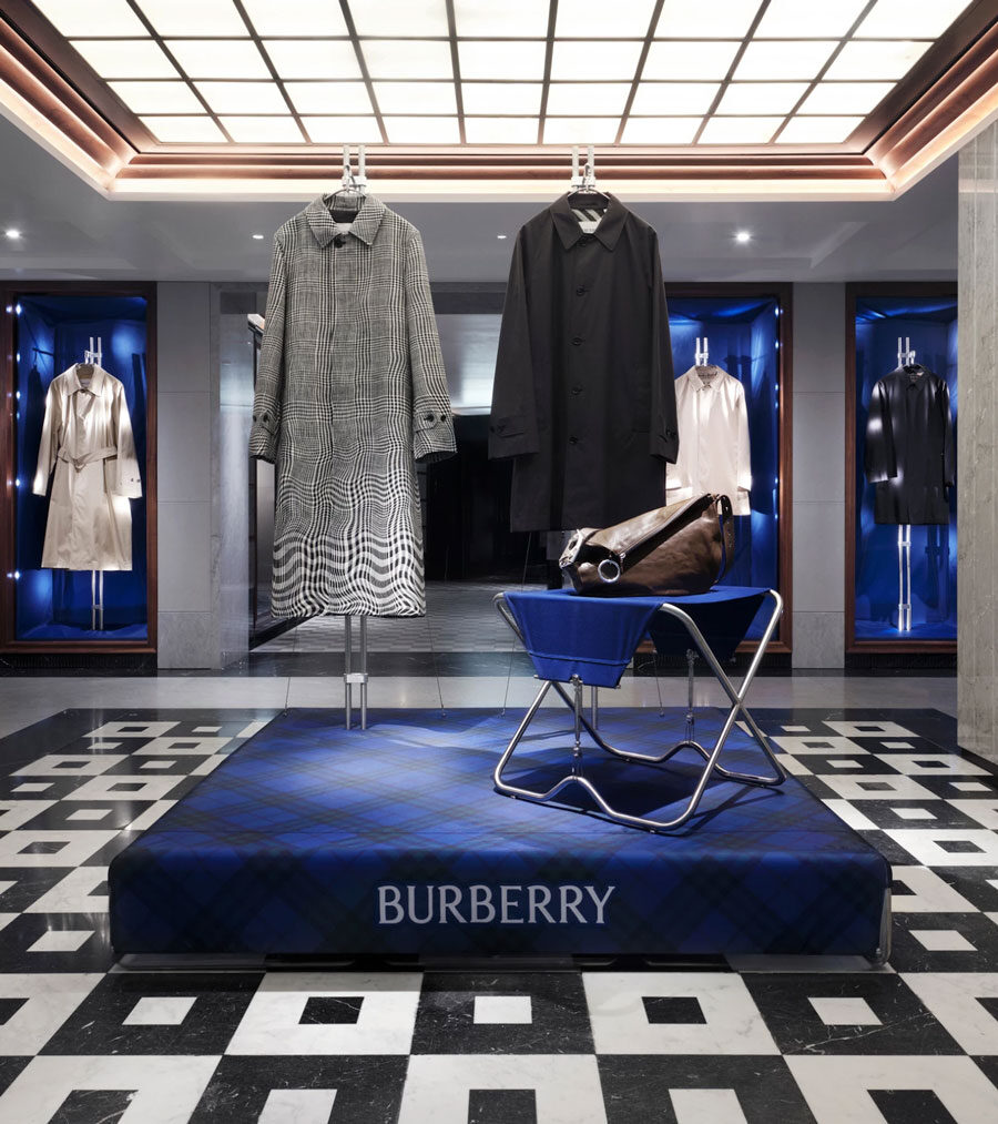 5 Golden Rules Of Visual Merchandising, According To Experts